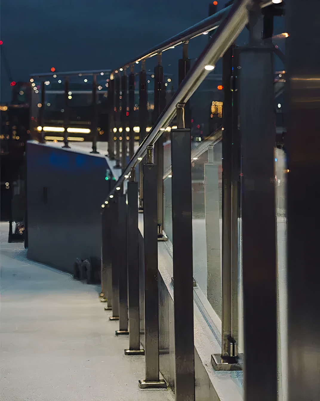 Gallery of Modern Geometric Post & Rail | Square Line - 2