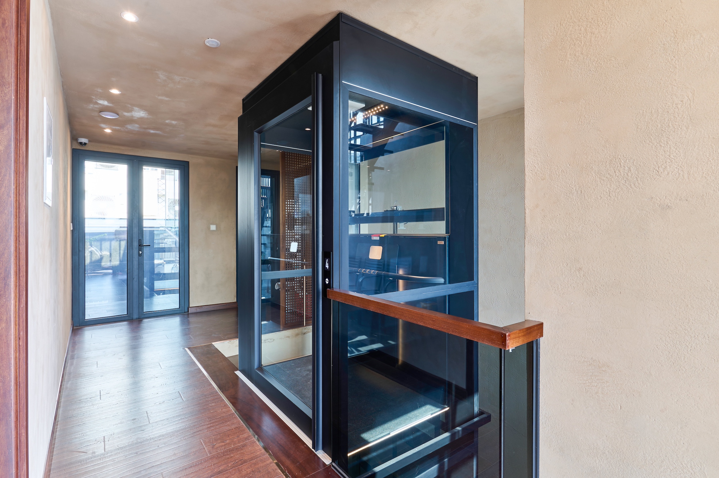 Gallery of Glass Platform Lift at a Nordic-Style Residence - 3