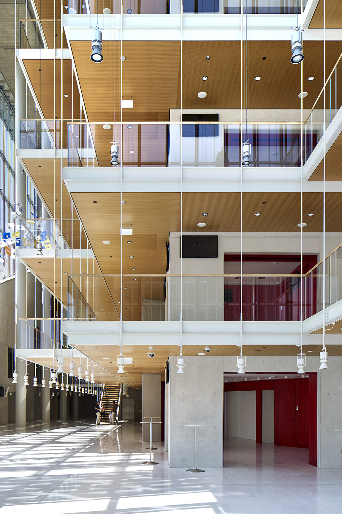 Wall, Floor and Ceiling Luminaires from iGuzzini