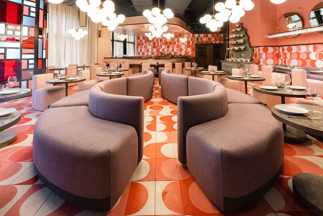 Gallery of Modern Seating in Chicago Wine Bar - 7