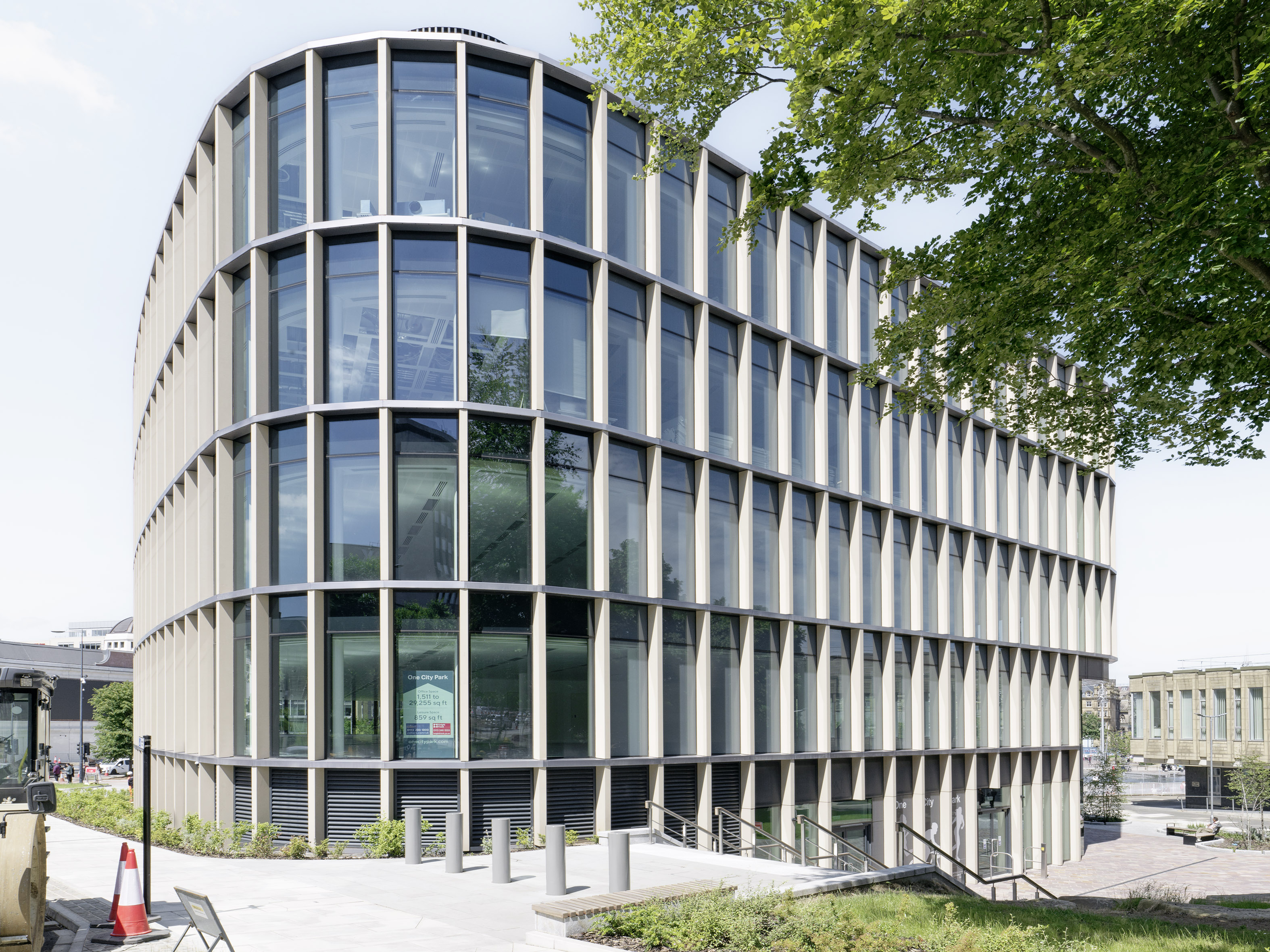 Gallery of Concrete Facade - formparts - 5