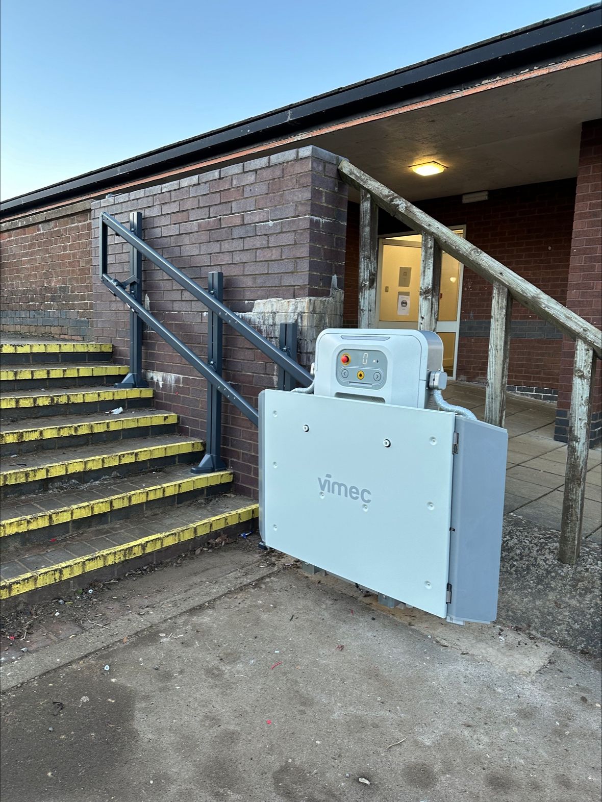 Gallery of Inclined Platform Stairlift - V6 and V6s - 7