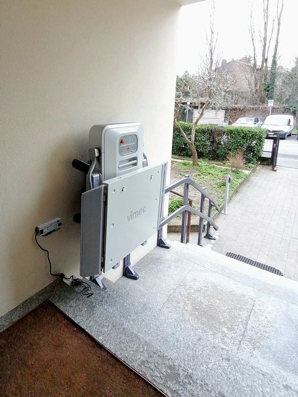 Gallery of Inclined Platform Stairlift - V6 and V6s - 3