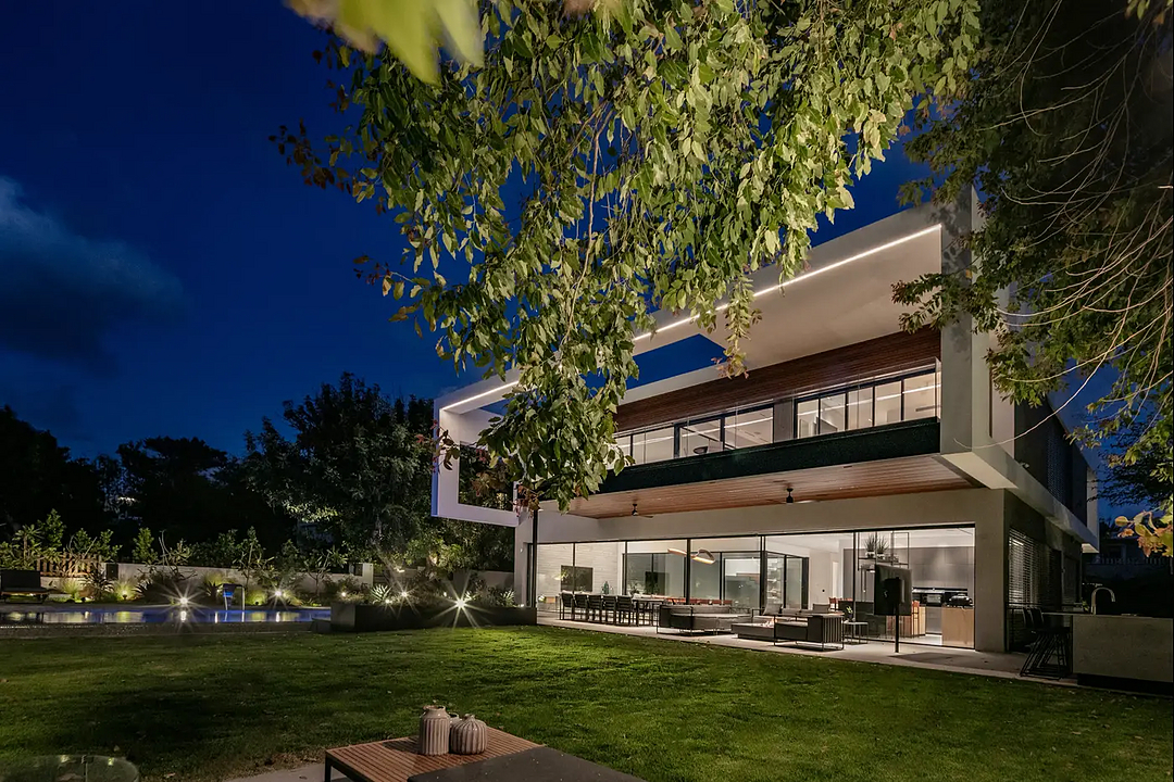 Sliding System in the Emperor of Caesarea from Motion Facades