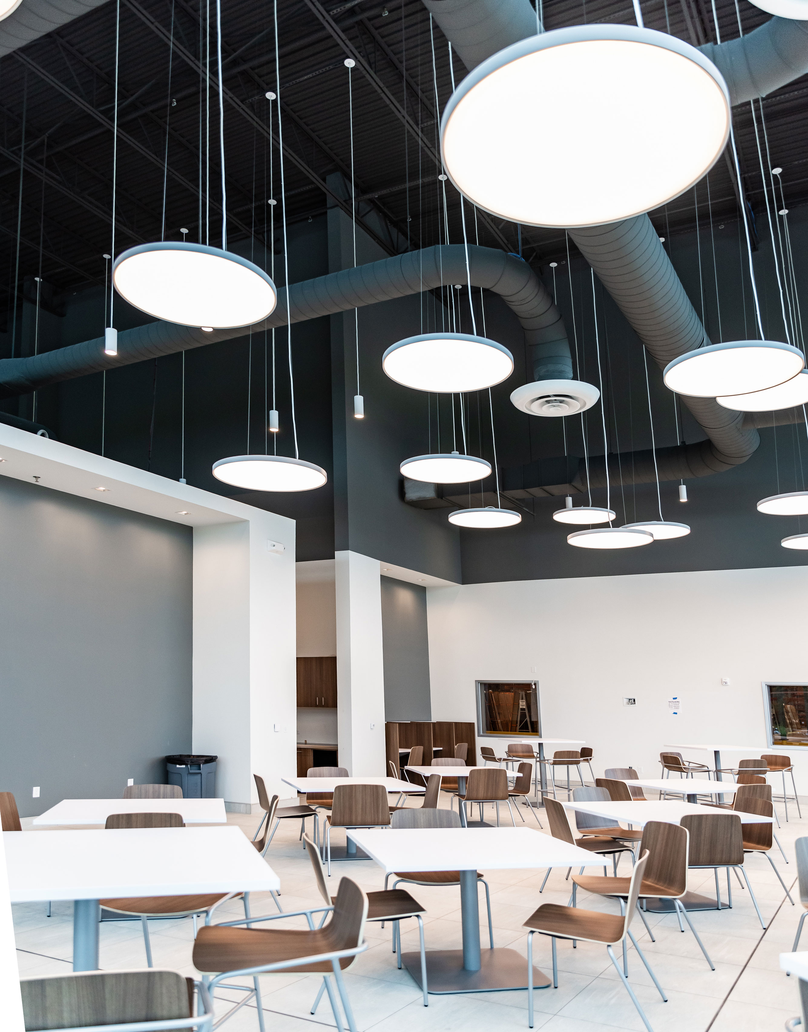 Gallery of Floor-Heating Membranes at Dallas Distribution Center - 4