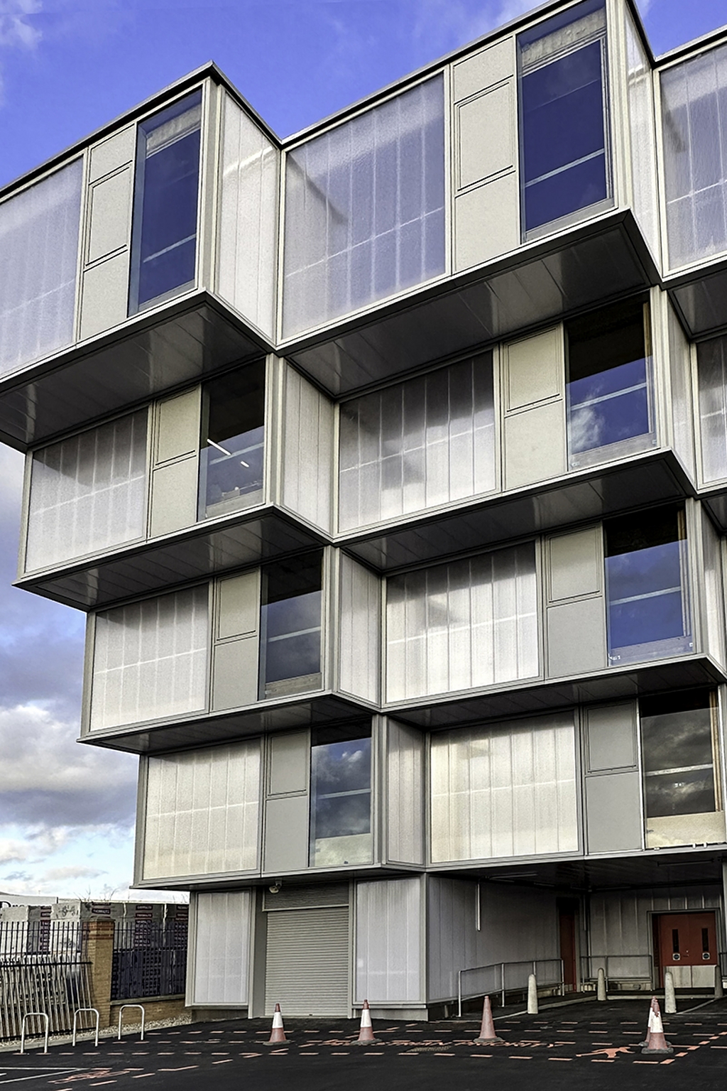 Urban Industrial Architecture with Polycarbonate from Rodeca