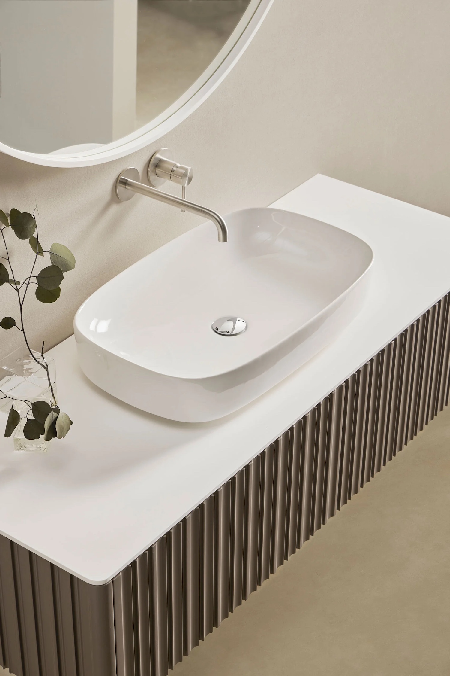Gallery of Counter-Mounted Basins - 17