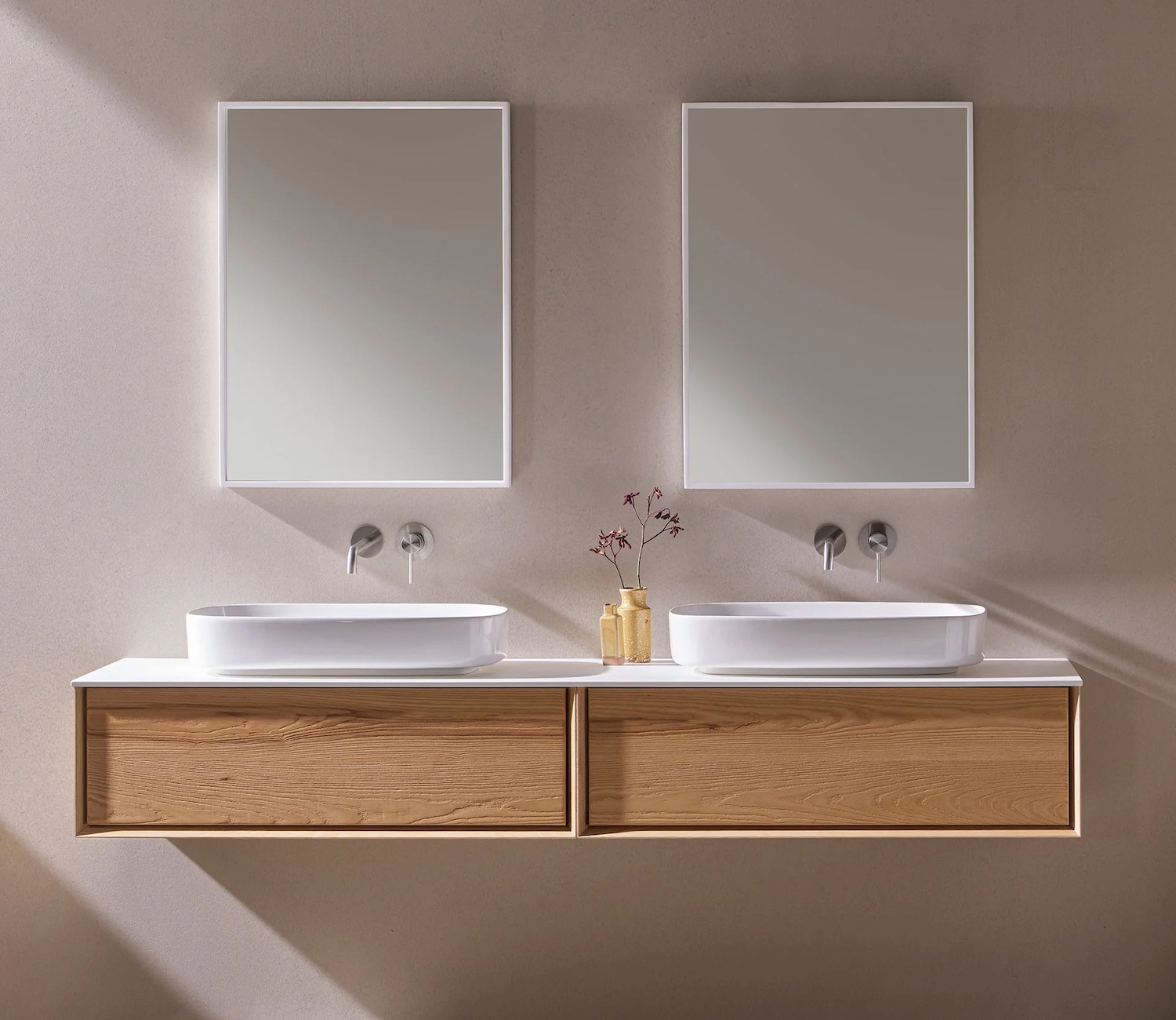 Gallery of Counter-Mounted Basins - 11