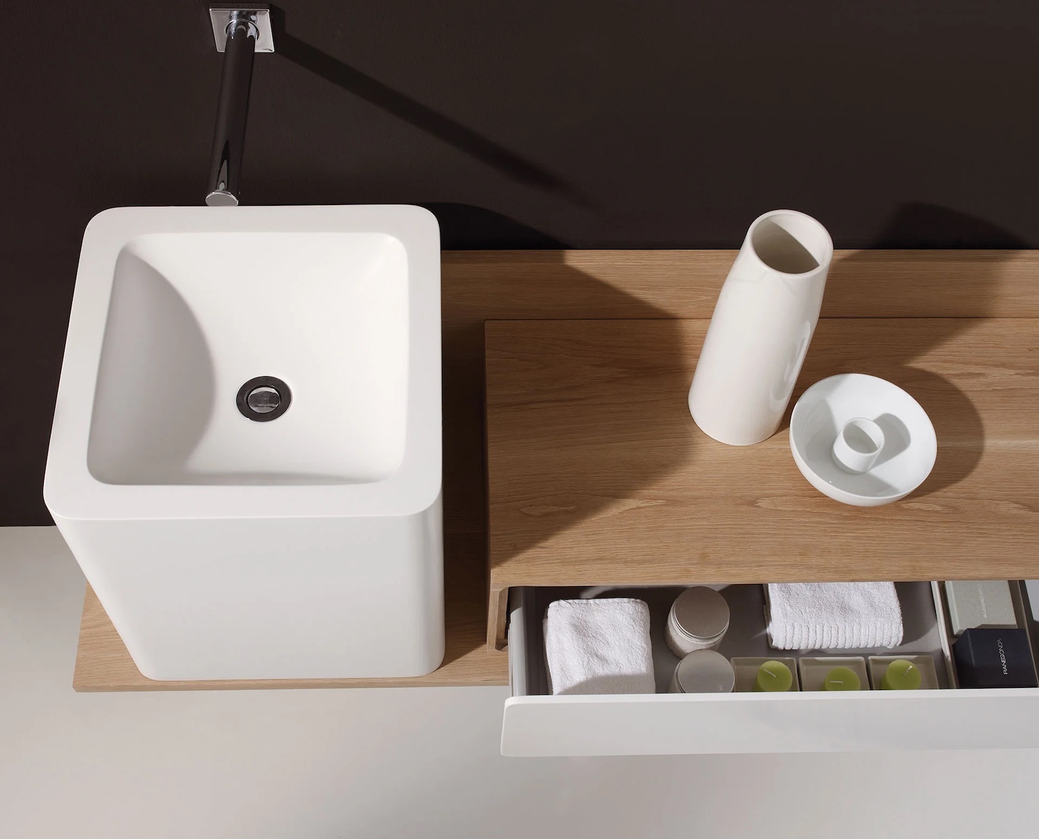 Gallery of Counter-Mounted Basins - 7