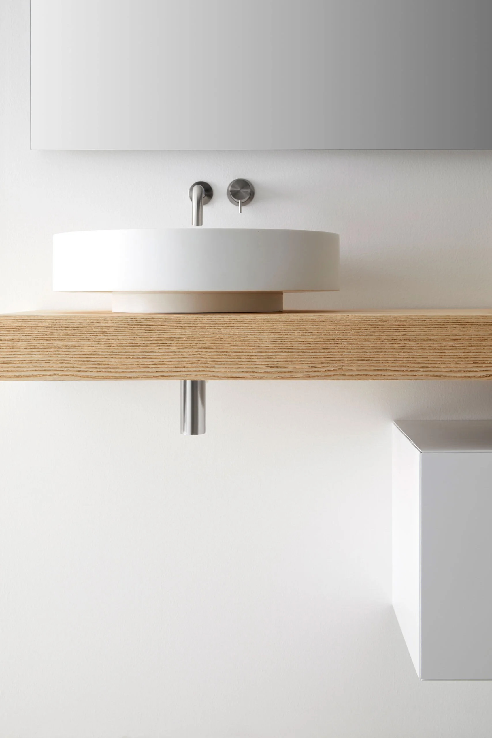 Gallery of Counter-Mounted Basins - 3