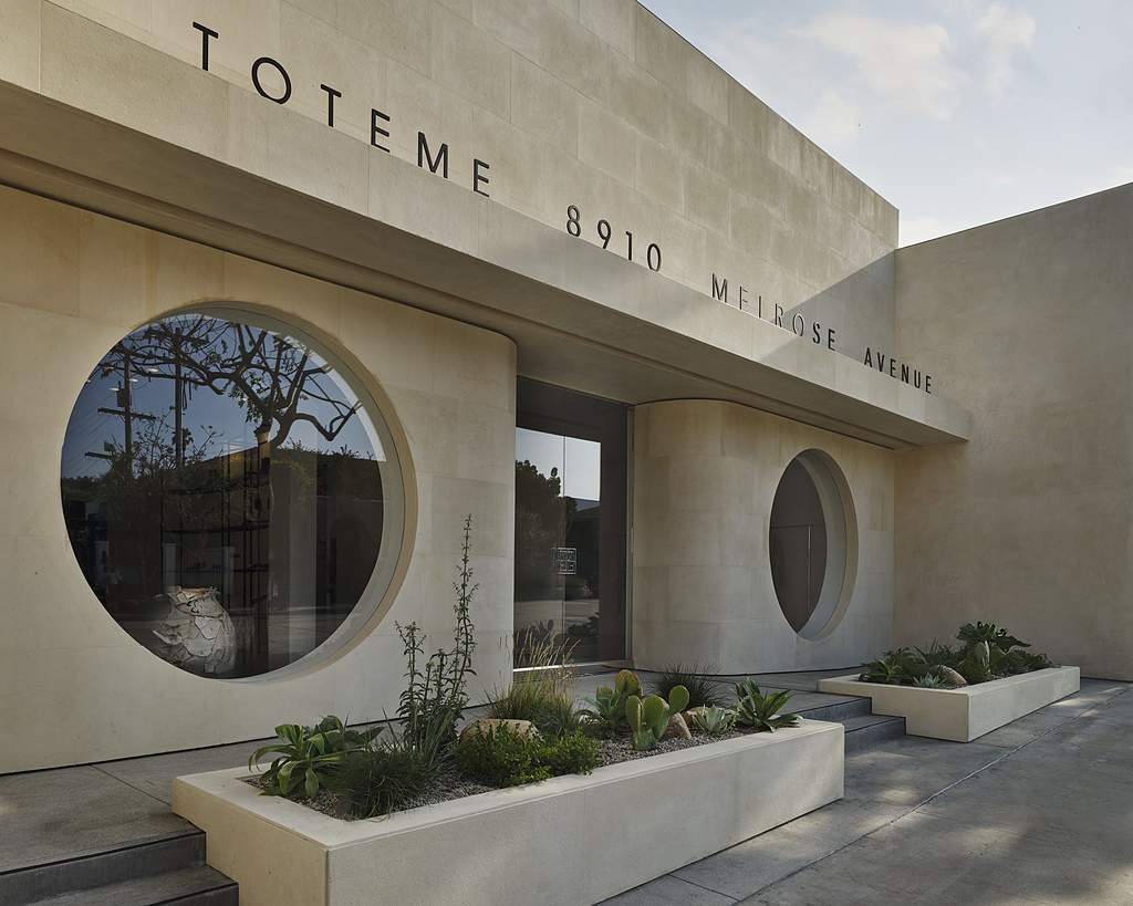 Limestone Cladding at Toteme Shop from PIMAR - Italian Limestone Specialist