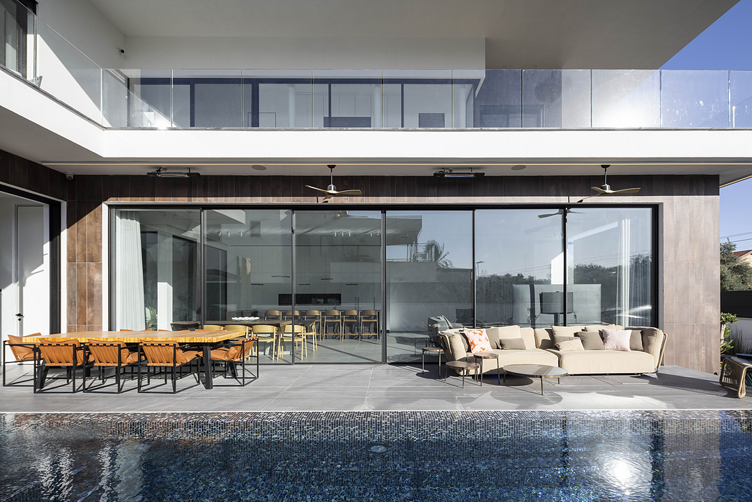 Sliding System at Israeli Residence from Motion Facades