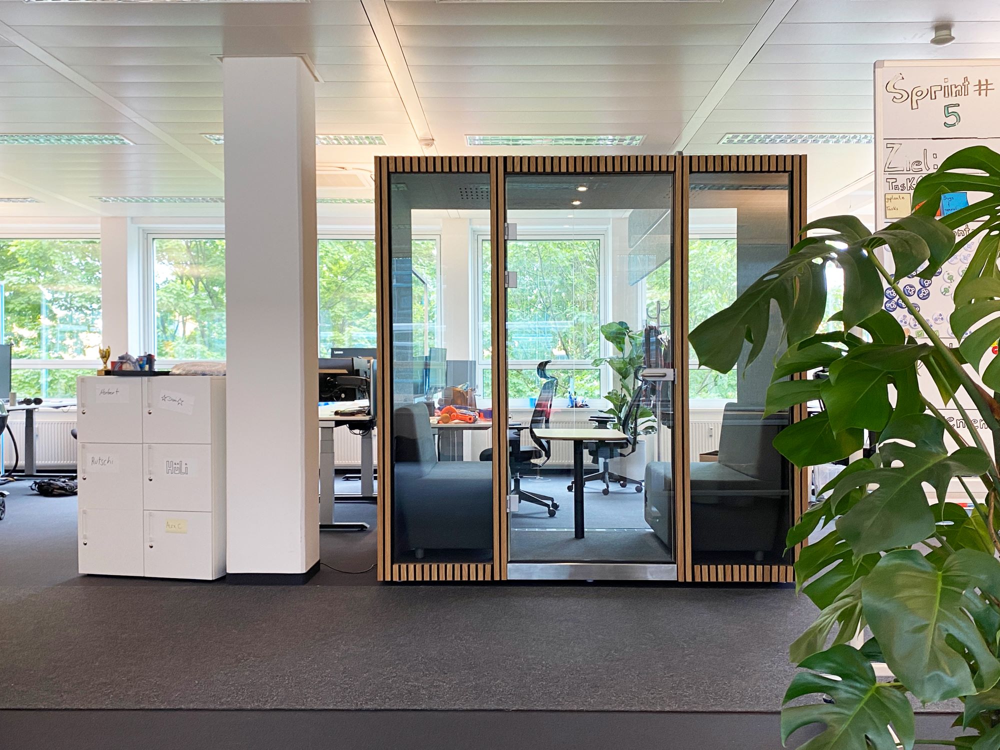 Gallery of Classical Office Meeting Pods - Dancoo 2V - 1