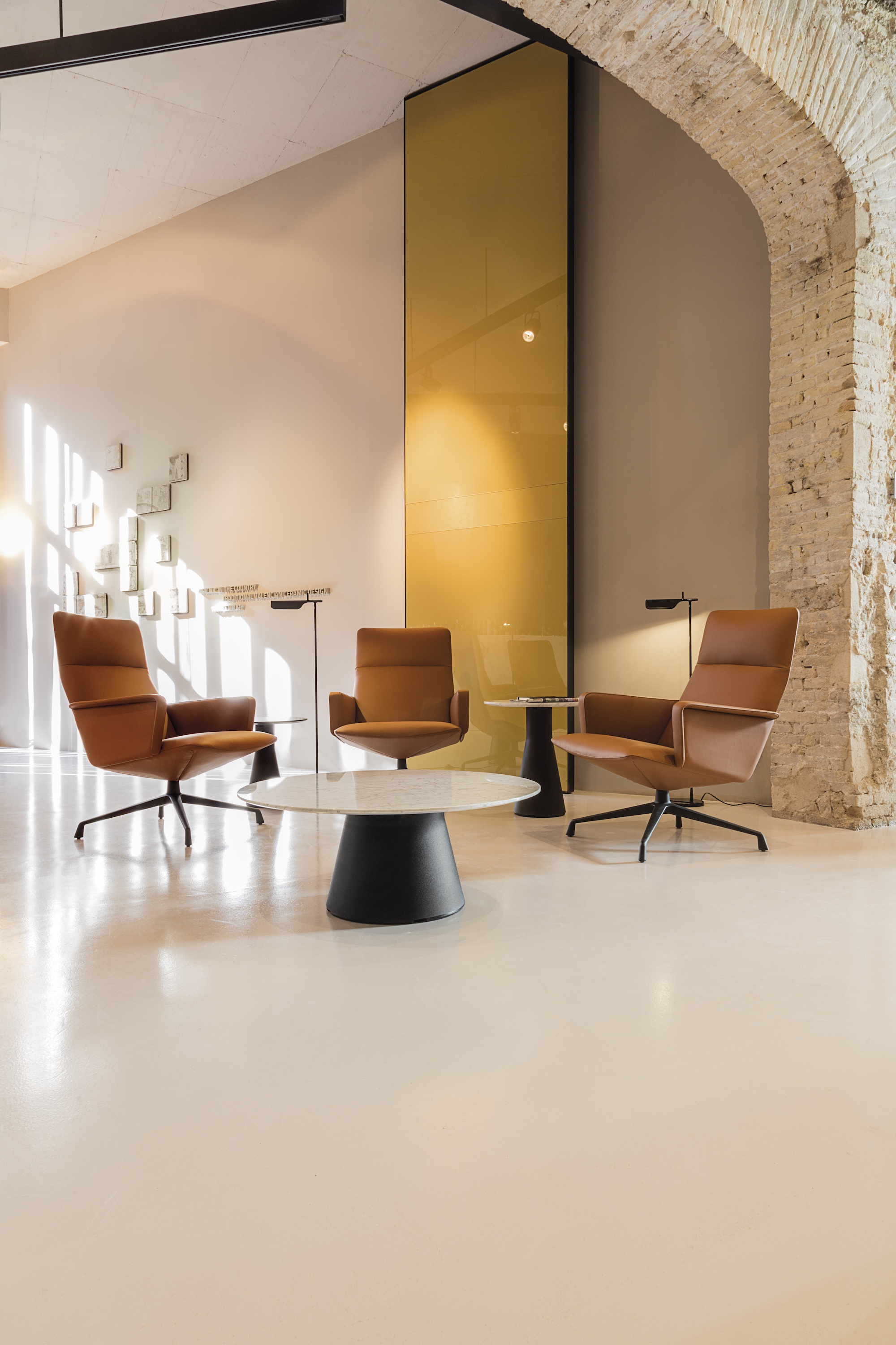 Gallery of Curved Lounge Chairs - 4