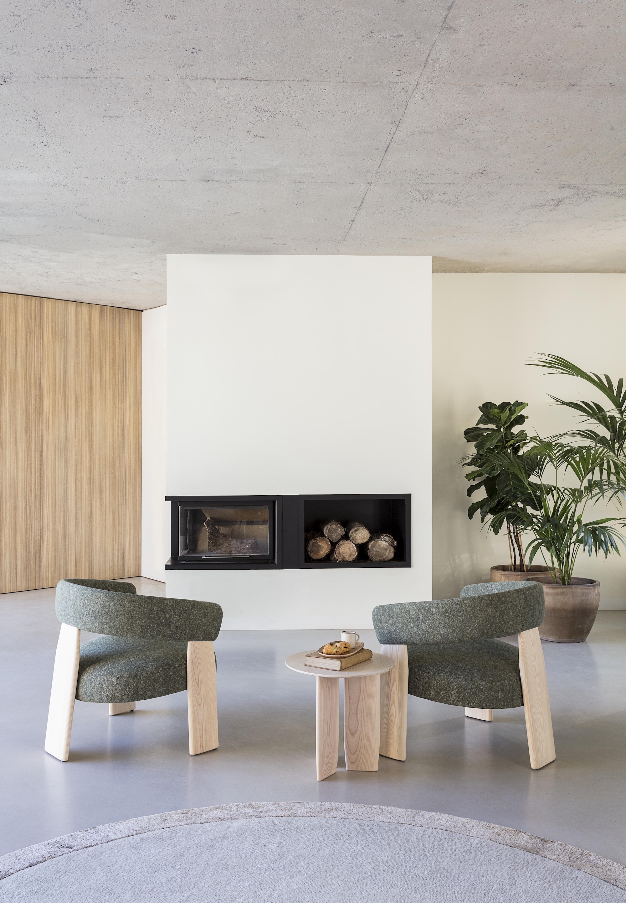 Gallery of Curved Lounge Chairs - 1