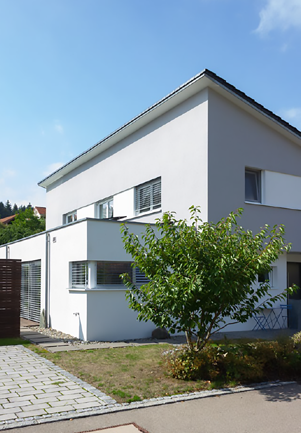 Acrylic Façade Coating System from ISAVAL