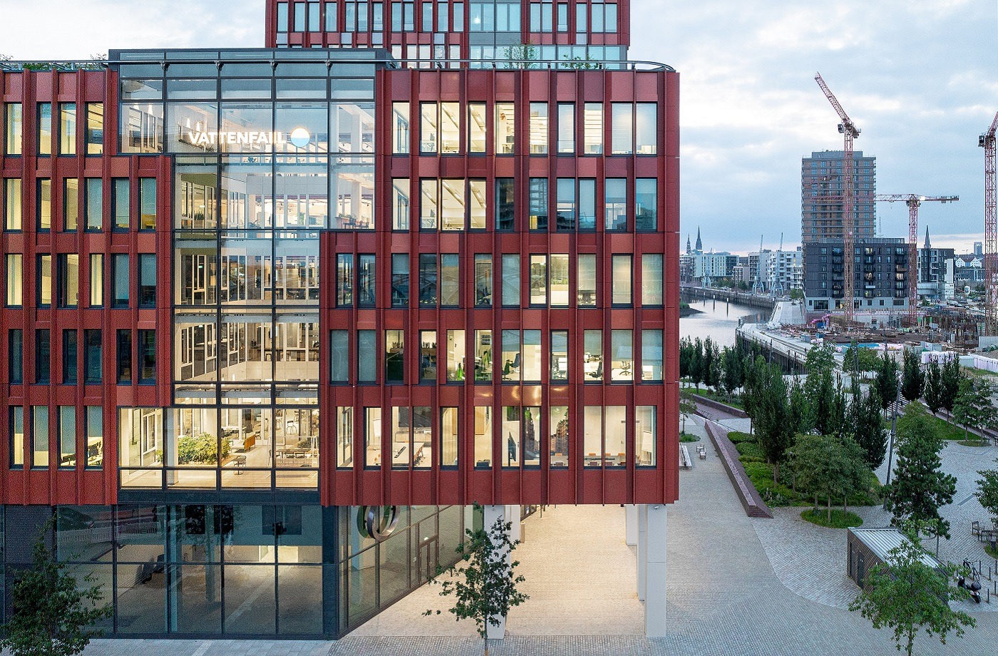 Gallery of Modular Tile Facade at the Edge ElbSide - 2