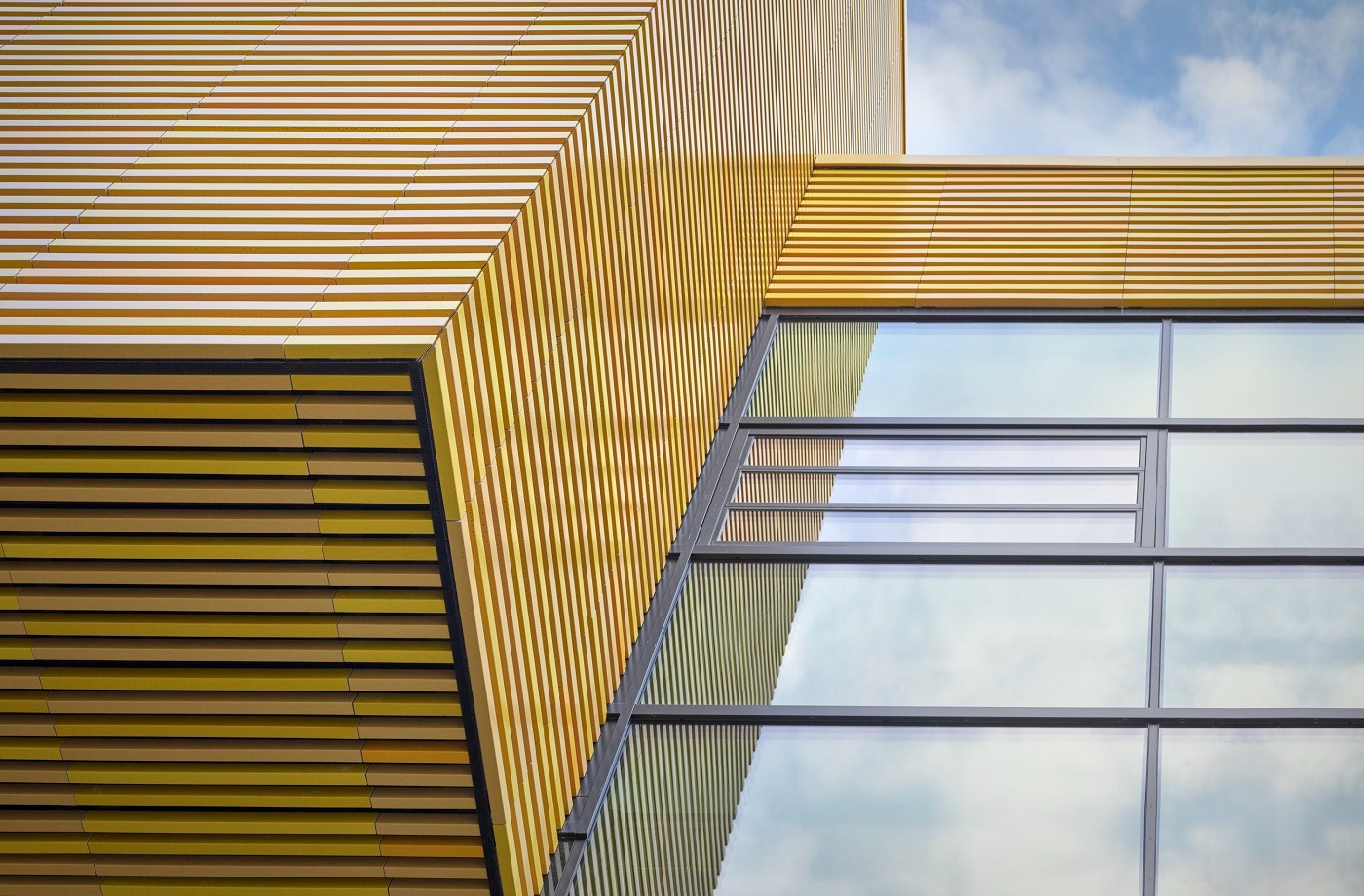 Gallery of Tubular Ceramic Facade at University in Düsseldorf - 3