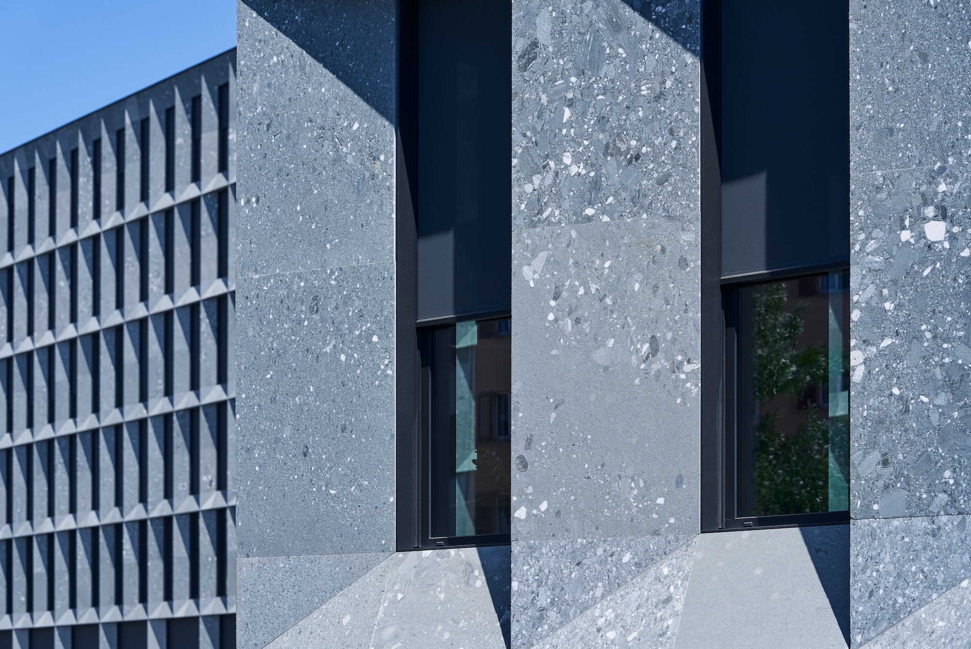 Gallery of Fabric Blinds at Zurich Police and Justice Centre - 2