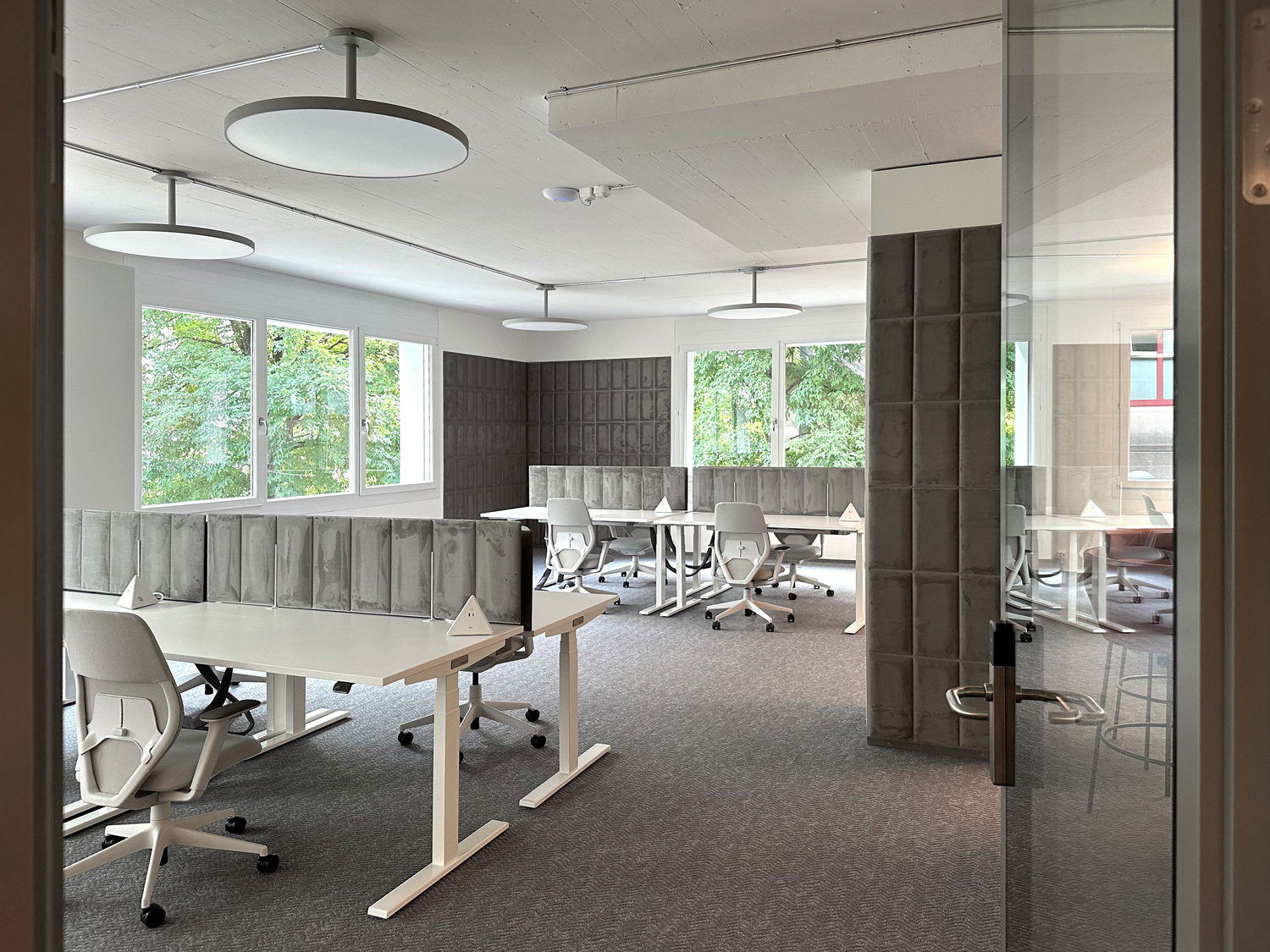 Gallery of Thermoformed Desk Acoustic Panel - ECOdesk - 4