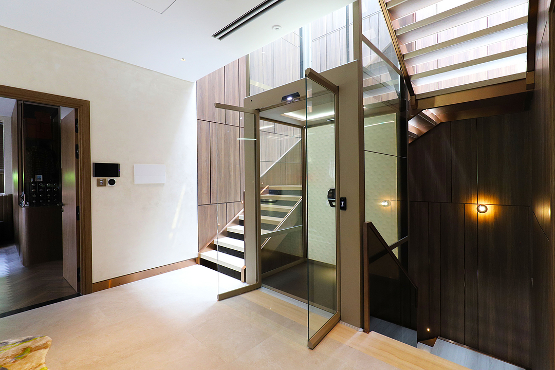 Scandinavian Glass Elevator in a Saigon Villa from Cibes Lift Asia