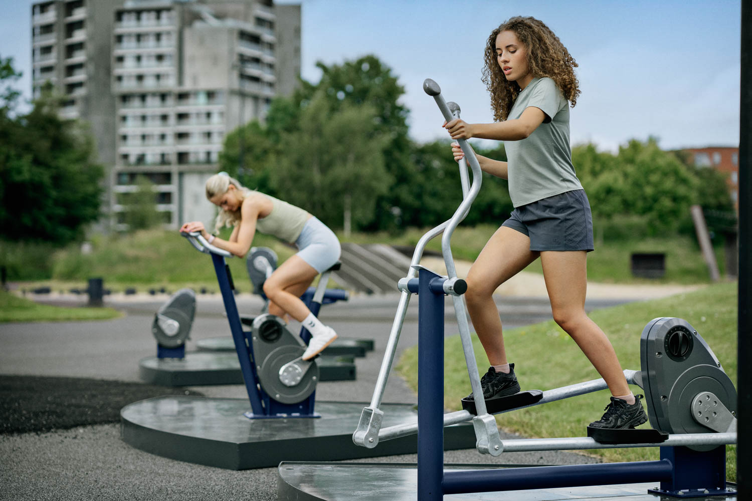 Galeria de Equipamiento para áreas fitness de exterior - 4