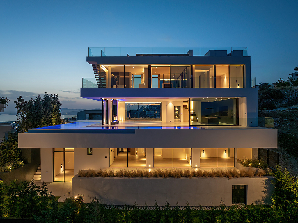 Minimal Window Frames in Residency Voula from Orama Minimal Frames
