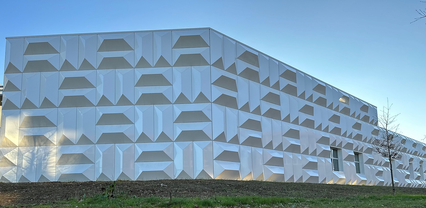Composite Panels at Le Mans Acoustic Technocampus from Elval Colour