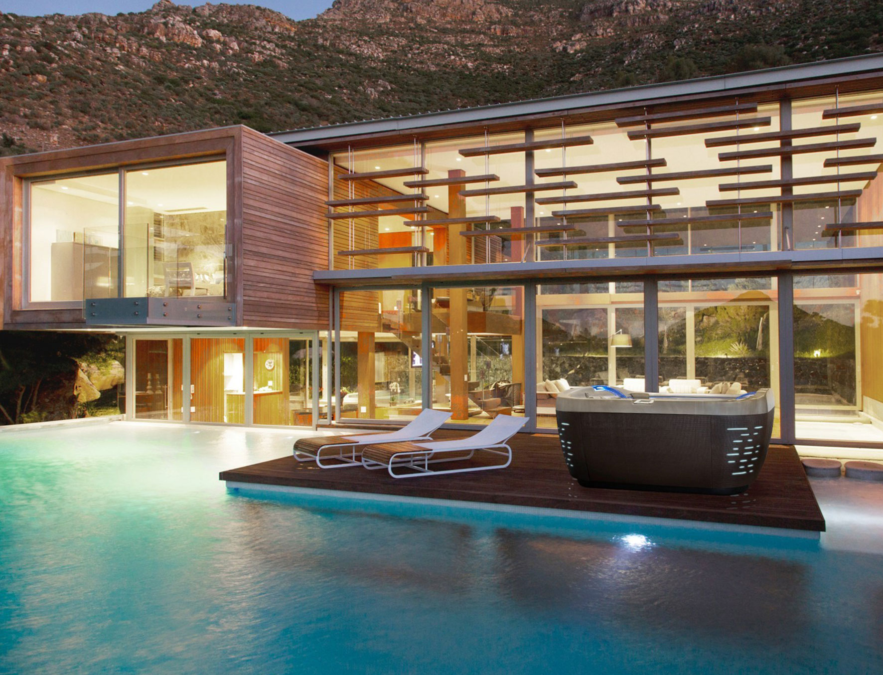 Galeria de Línea J-500 - Jacuzzi - 1