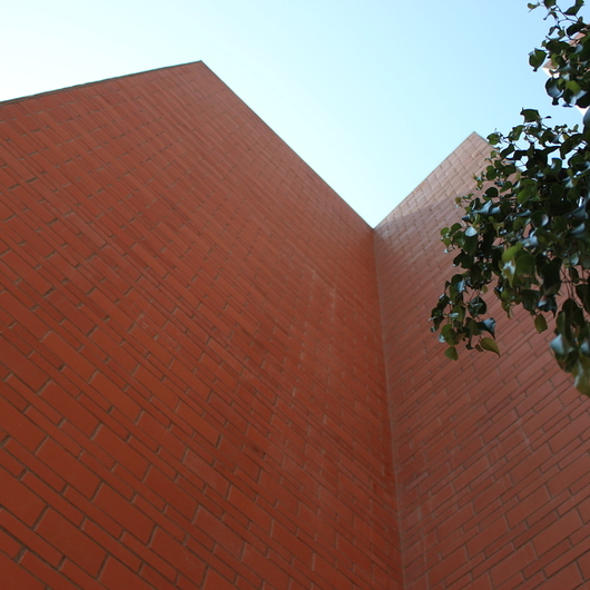 Galeria de Ladrillo Aparente Acabado Liso - 8