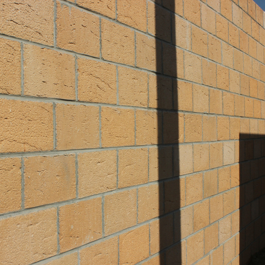 Galeria de Ladrillo Aparente acabado rústico - 23